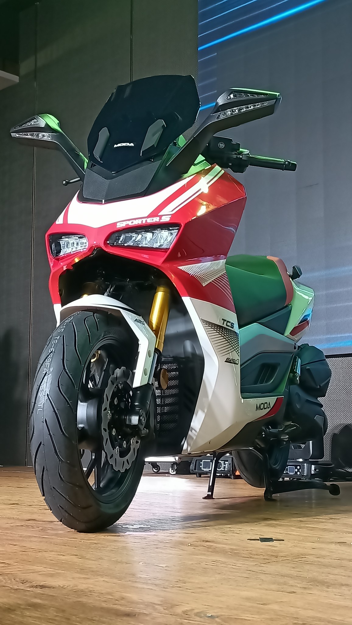 MODA MOTORCYCLES MEMPERKENALKAN SPORTER-S: SUPER SKUTER 250CC YANG ...